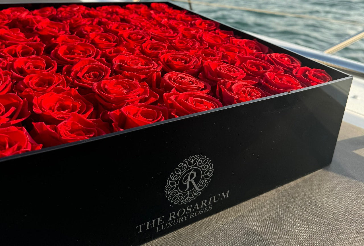 Exquisite Forever Roses Dubai | Rosarium Luxury Roses Flower Shop ...